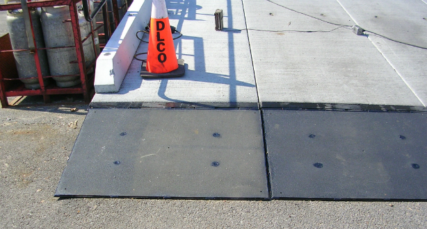 Slip Resistant Floor Plate - Stainless Steel, Steel & Aluminum | SlipNOT®